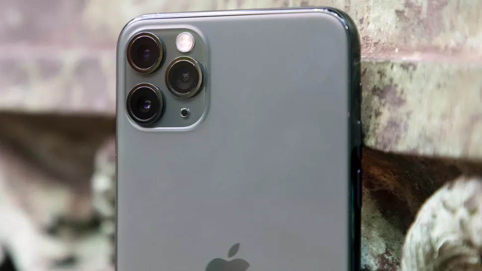 iPhone 15 leak reveals curved design | The Technology Express