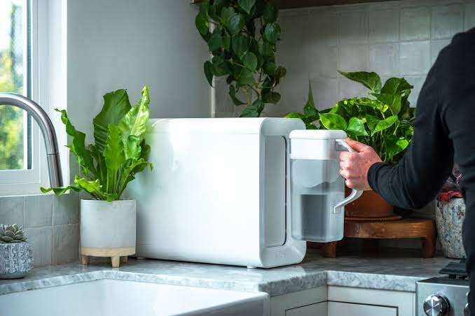 Spout Unveils Revolutionary Appliance That Converts Air into Pure ...