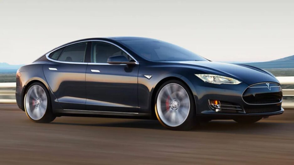 Tesla’s Full Self-Driving System May Launch in the UAE as Early as ...